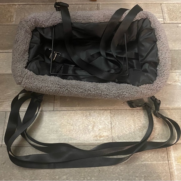 BurgeonNest | Dog | Pet Carsest Burgeonnest Collapsible Never Used ...